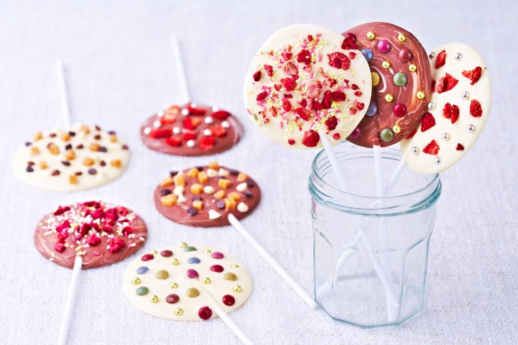 Milk Chocolate Lollipops - Country Range